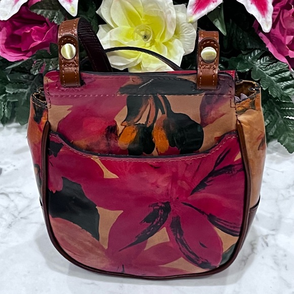 Patricia Nash | Bags | Patricia Nash Rocca Saddle Crossbody Strap ...
